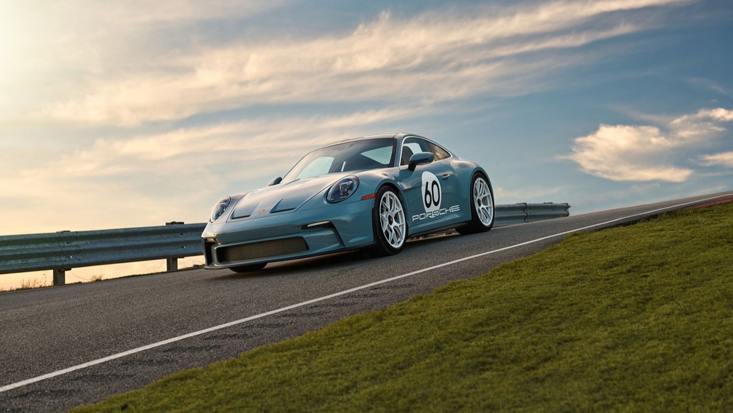 Porsche and RM Sotheby s to auction rare 911 S T to support the American Red Cross Porsche Newsroom USA